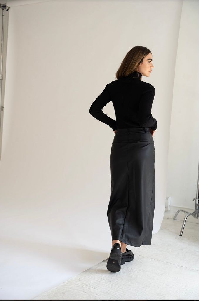 Mima Rosso Black Vegan Leather Maxi Skirt – From Head To Hose